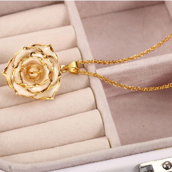 Jewelry | Nwt Real Rose Gold Dipped 24k Gold Rose Pendant Necklace ...